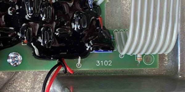 The Klon Centaur Guide – Decibelics